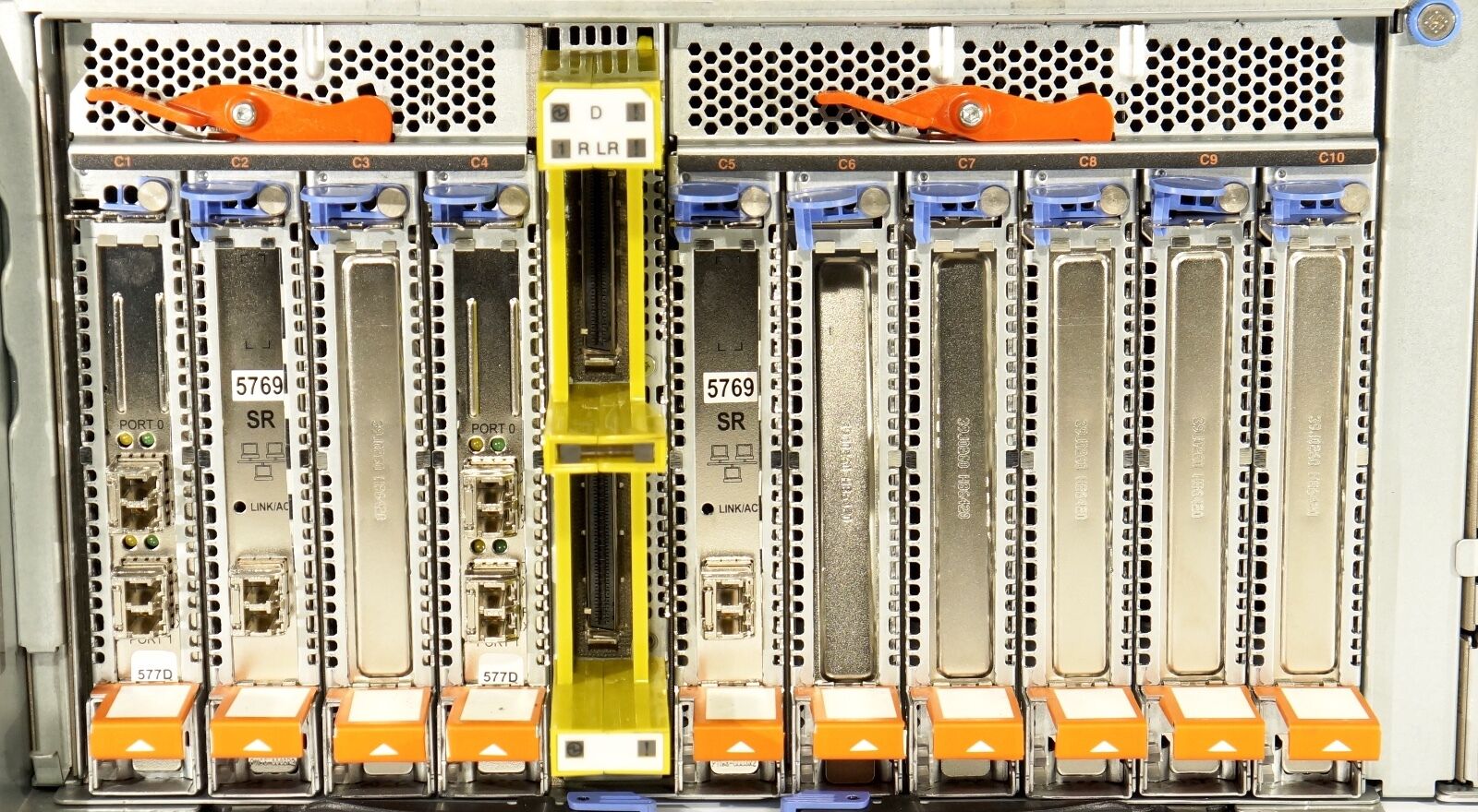 IBM 5877 I/O Expansion Unit 12x Channel 4U Drawer 10 x PCIe 8 Gb Fibre ...