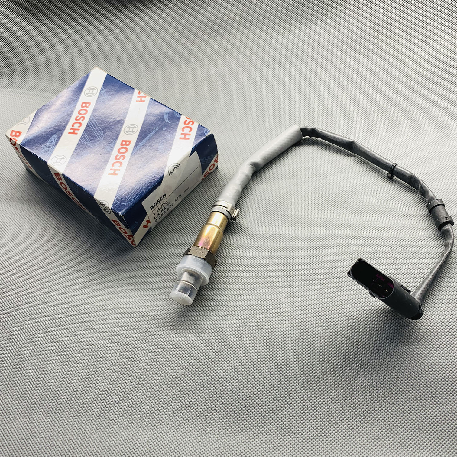 OE GENUINE Lambda Oxygen Sensor 0258006575 For Volkswagen Jetta 04-05 ...