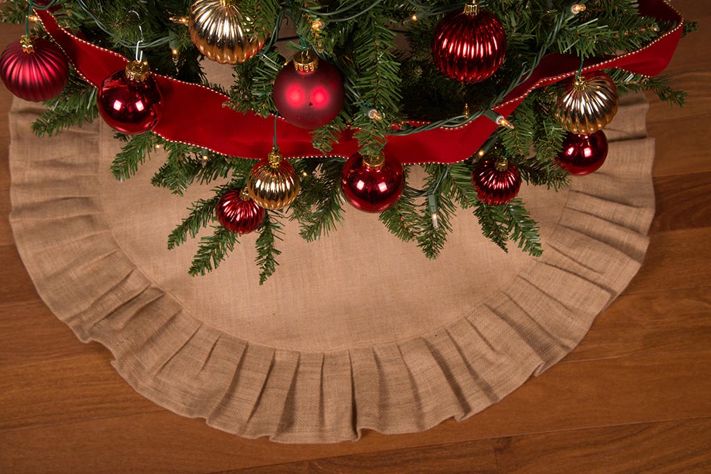 Christmas Tree Skirt with Ruffled Edge - 36" and 60" Rustic Trees ...