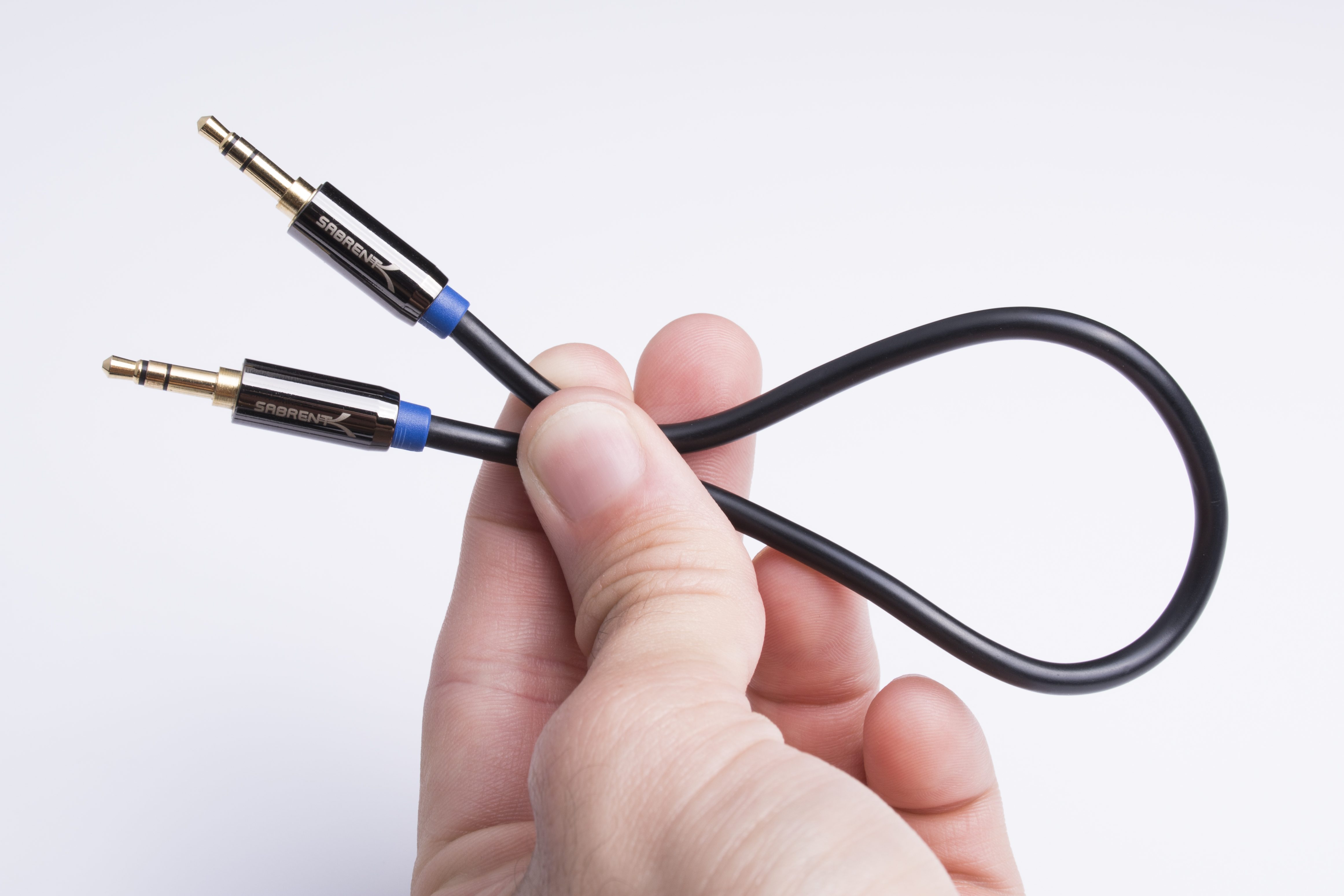 Sabrent 3.5mm Gold Plated Auxiliary Male To Male AUX Cable 1 Foot (CB ...