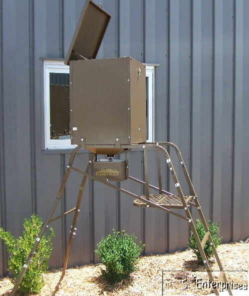 200 lb Deer Turkey hunting feeder with timer & ladder | eBay