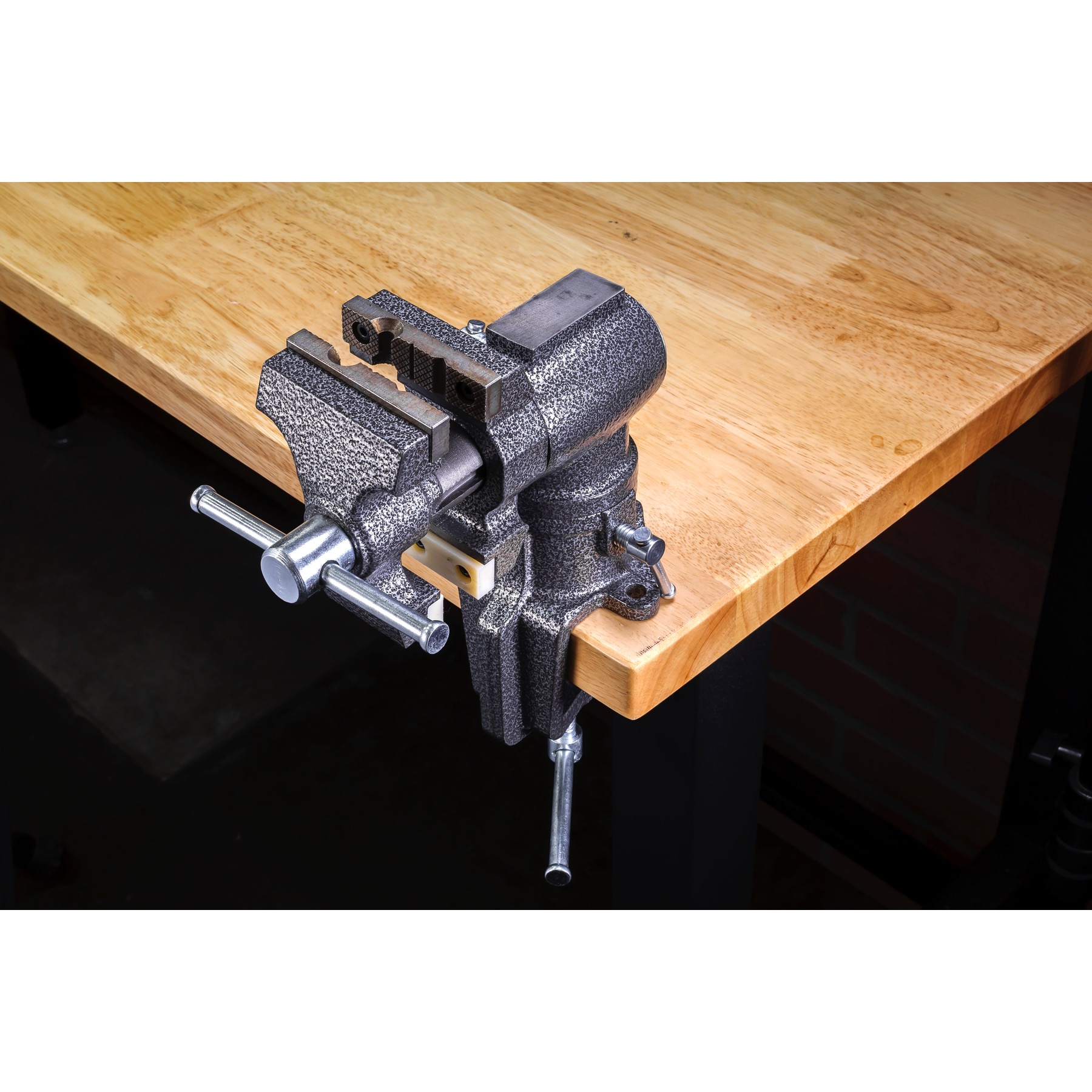 How To Mount A Swivel Vise at Pansy Holmes blog